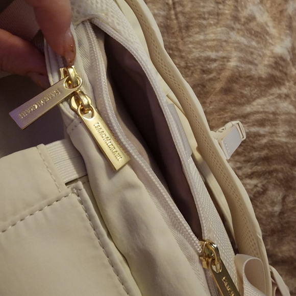 Isaac Mizrahi | Bags | Isaac Mizrahi Viral Backpack | Poshmark